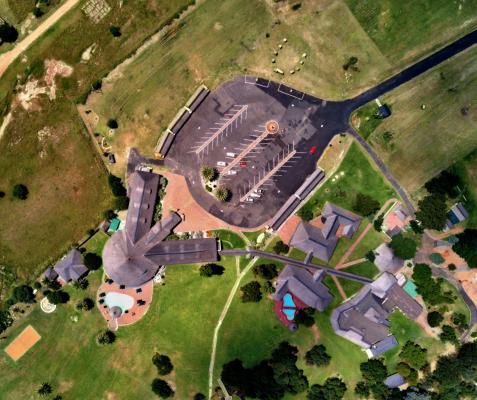 Stonehenge River Lodge | Self-Catering, Bed and Breakfast, Other ...