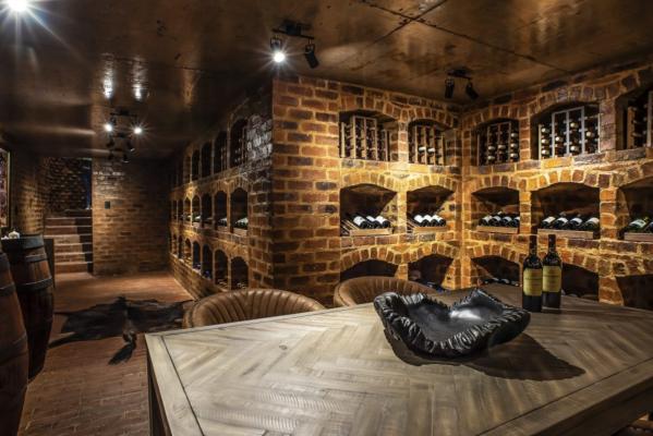 Ingwe Lodge | Bed and Breakfast, Game Lodge and Private Game Lodge ...