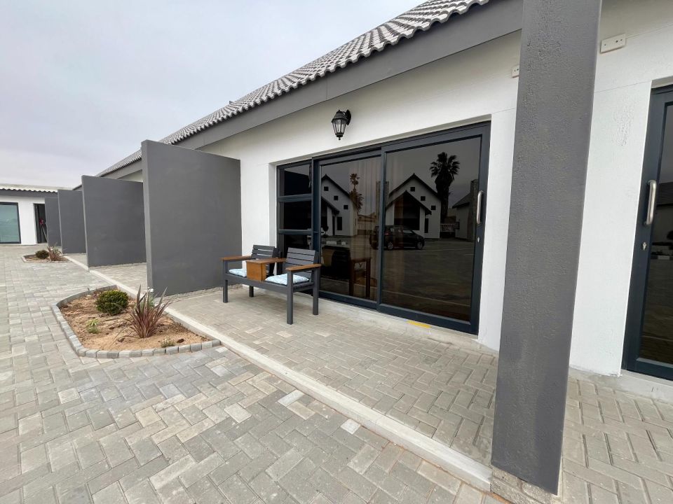 Die Padstal Self Catering and Accommodation - Henties Bay