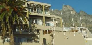 Primi Seacastle - Bed & Breakfast and Guesthouse