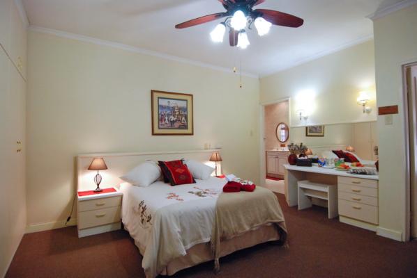 Accommodation near Northlink College