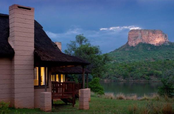Entabeni Lakeside Lodge - Game Lodge - Entabeni Nature Reserve